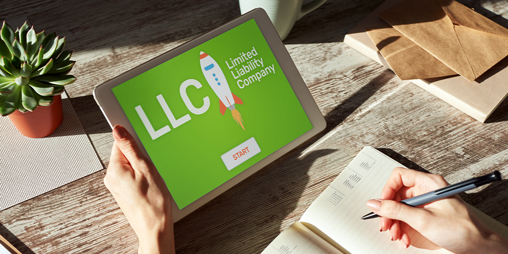 4 Reasons To Start A Property Management LLC - Yardi Breeze